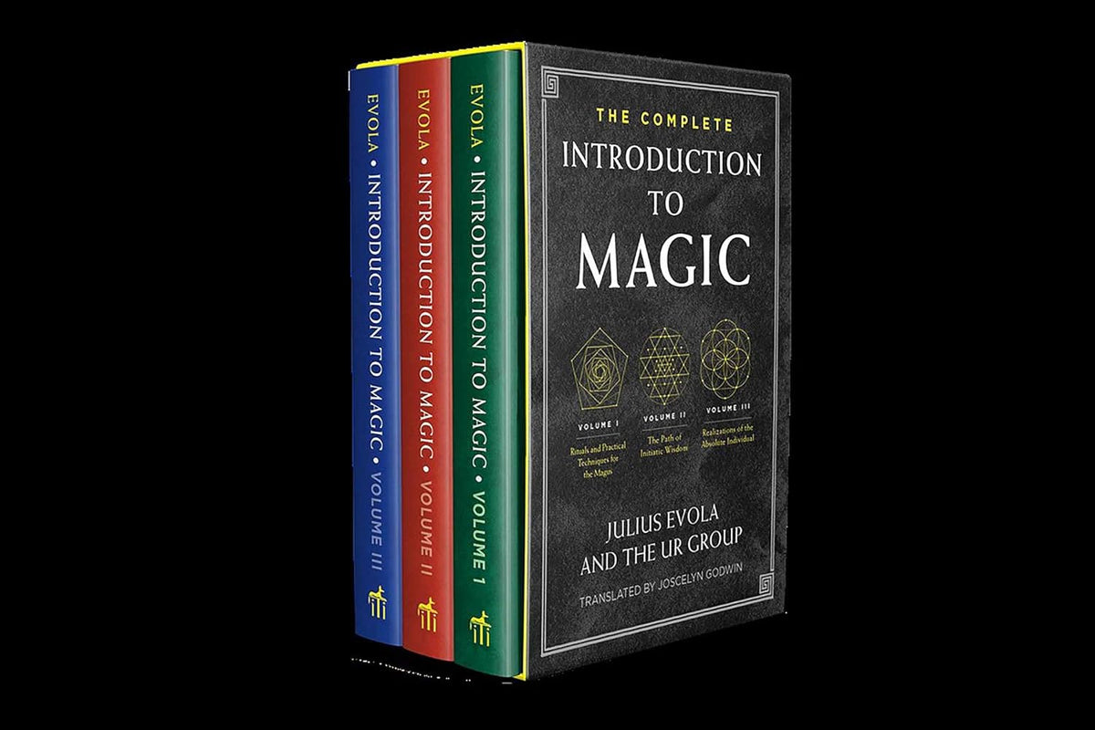The Complete Introduction to Magic - Julius Evola -- Kauppa Tarotpuoti